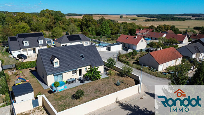 Bourberain - Maison 6 pièces à vendre