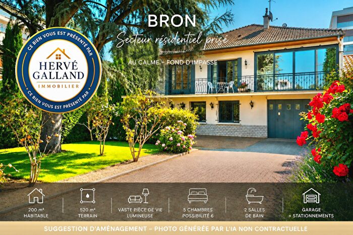 Bron, Centre-ville : Maison 7 pièces à vendre