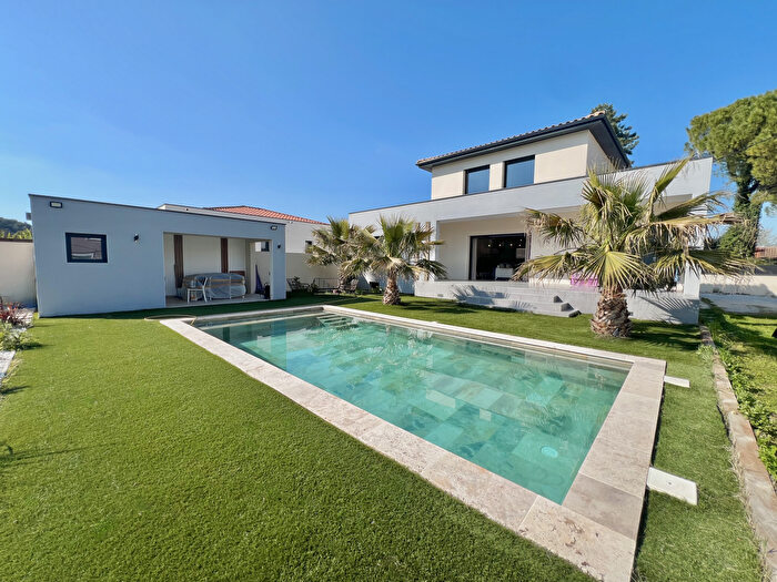 Maison à vendre - Saint-Geniès-de-Malgoirès - 5 pièces - 4 chambres