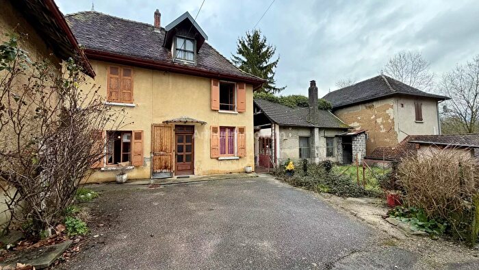 Maison à vendre - Corbelin - 5 pièces - 5 chambres