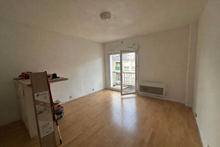 Appartement à louer - Goussainville, Centre-ville, Renaissance - 1 pièce