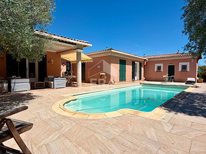 Vidauban : Maison 5 pièces à vendre