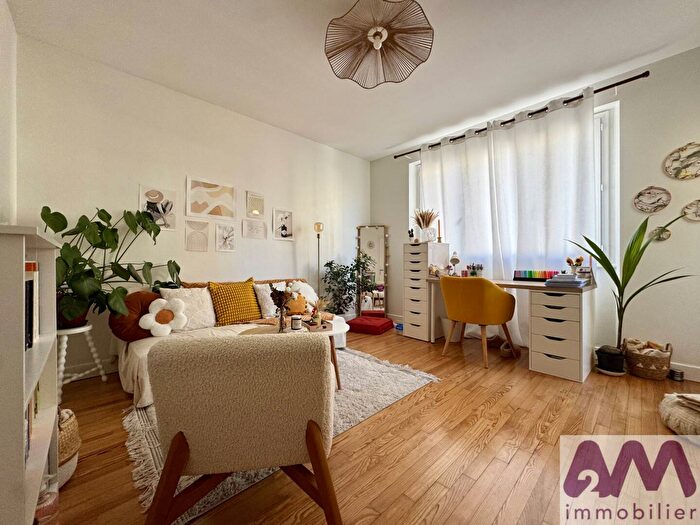 Appartement à louer - Clermont-Ferrand - 2 pièces - 1 chambre