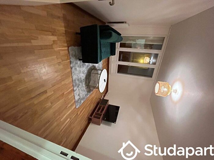 Appartement à louer - Activités, Orléans - 1 pièce - 1 chambre