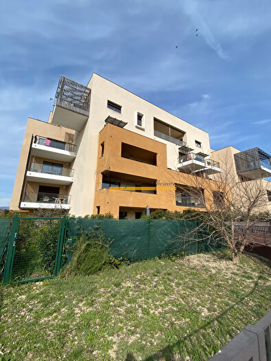 Appartement à vendre - Montélimar, Centre-ville - 2 pièces - 1 chambre