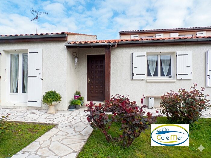 Maison à vendre - Thairé - 5 pièces - 4 chambres