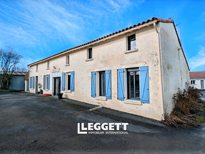 Maison à vendre - Saint-Pierre-Montlimart - 7 pièces - 5 chambres