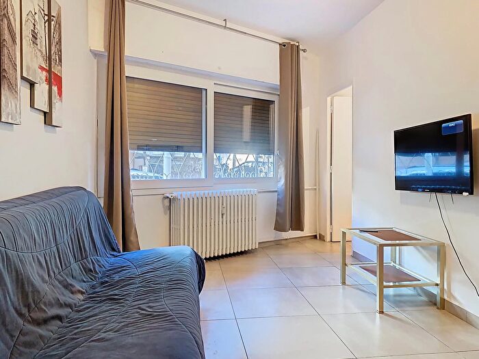 Appartement à vendre - Cannes, Petit Juas - 2 pièces - 1 chambre