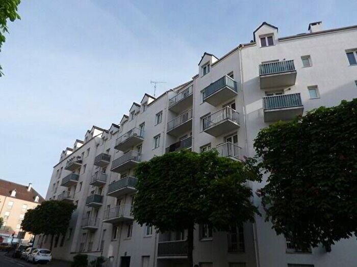 Appartement à louer - Les Saules, Thiais - 1 pièce