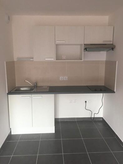 Appartement à louer - Juvignac - 2 pièces - 1 chambre