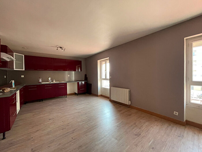 Melun, Patton : Appartement 4 pièces à louer