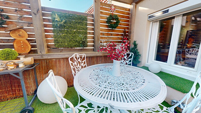 Maison à vendre - Collanges - 9 pièces - 5 chambres