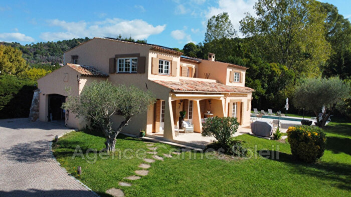 Maison à vendre - La Roquette-sur-Siagne - 7 pièces - 5 chambres