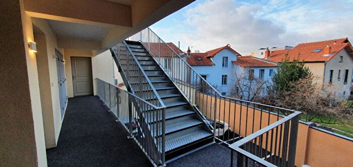 Appartement à louer - République, Clermont-Ferrand - 3 pièces - 2 chambres