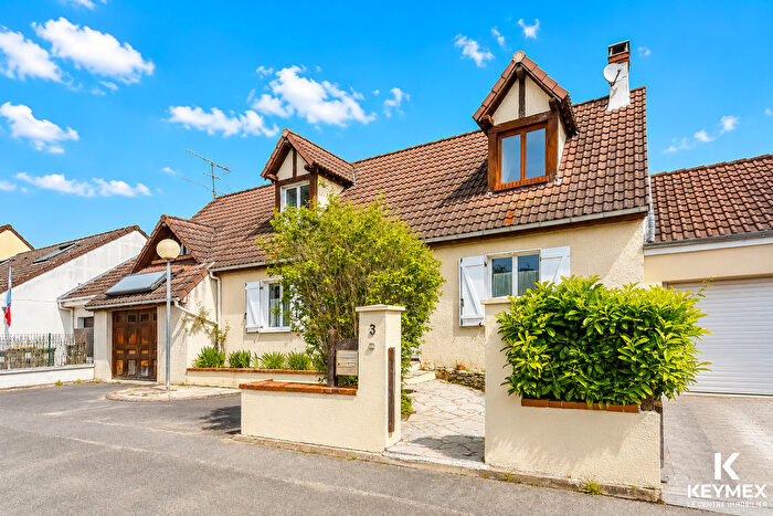 Bruyères-sur-Oise : Maison 7 pièces à vendre