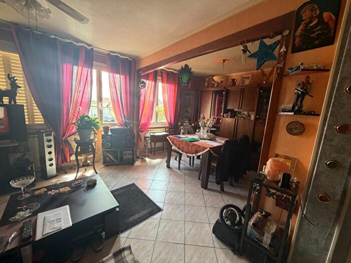 Appartement 3 pièces à Le Creusot, Sud, à vendre