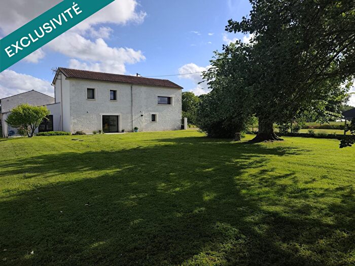 Maison 9 pièces à vendre - Asnières-la-Giraud
