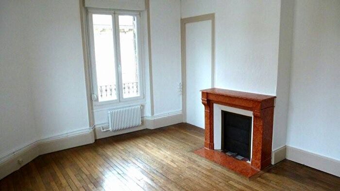 Appartement à louer - Reims - 3 pièces - 2 chambres