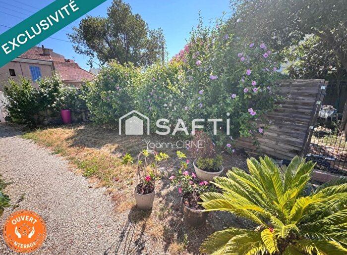 Maison à vendre - Marseille e , Saint-Mitre - 4 pièces - 3 chambres