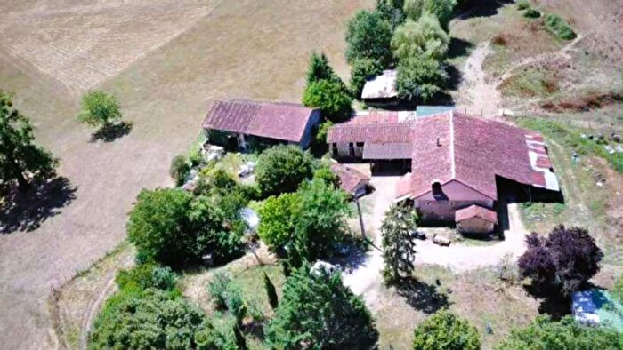 Maison à vendre - Saint-Front-dAlemps - 4 pièces - 2 chambres