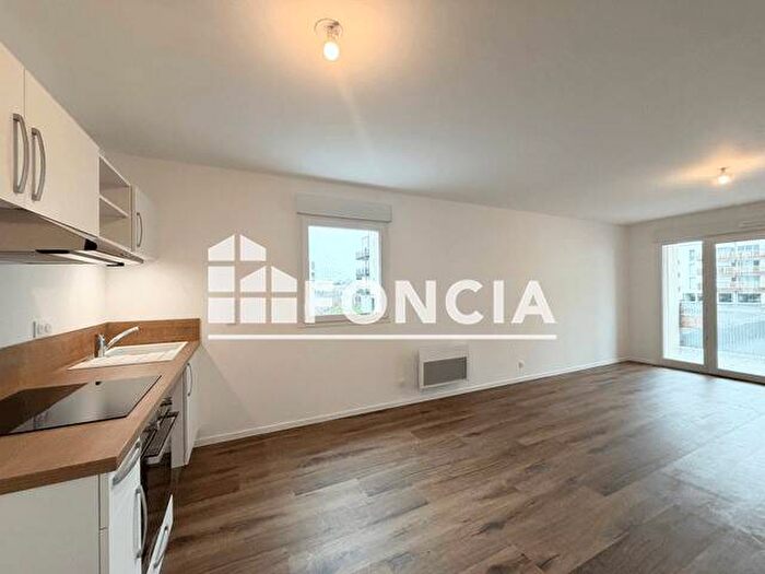 Appartement à louer - Cholet - 3 pièces - 2 chambres