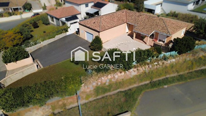 Maison 5 pièces à vendre à Corneilhan