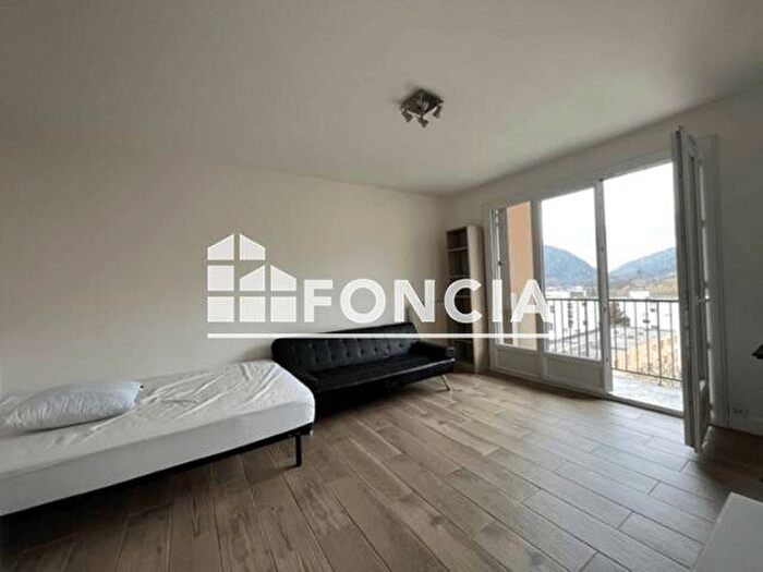 Appartement à louer - Nord, Vizille - 1 pièce