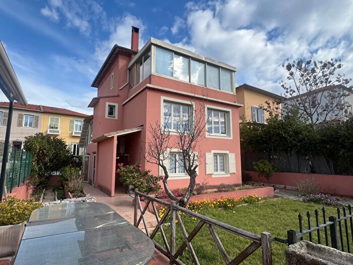 Maison à vendre - Nice, Le Ray - 7 pièces - 4 chambres