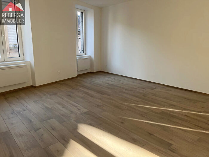 Appartement à louer - Mazamet - 4 pièces - 3 chambres