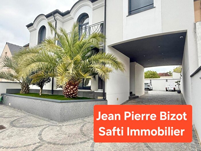 Maison à vendre - Morangis - 6 pièces - 3 chambres