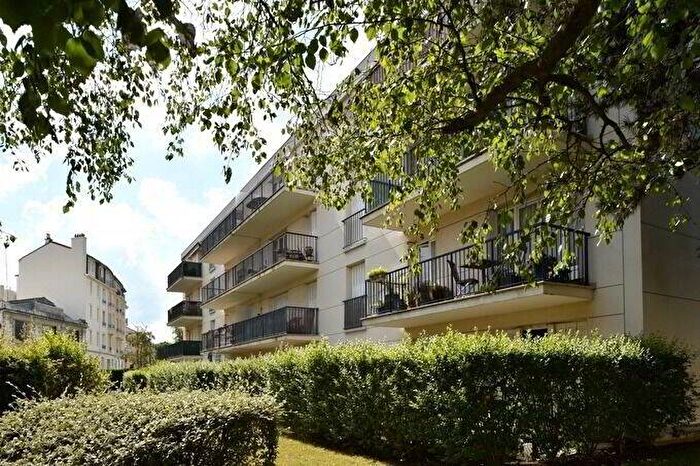 Appartement à louer - Mare Adam, Chaville - 4 pièces - 3 chambres