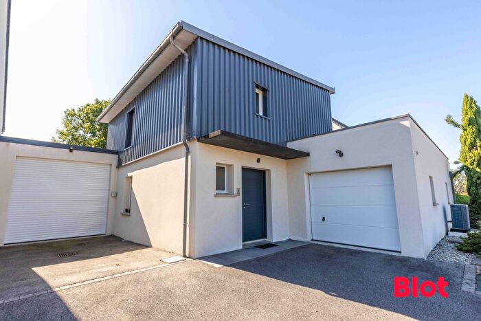 Maison 5 pièces à vendre à Châteaubourg