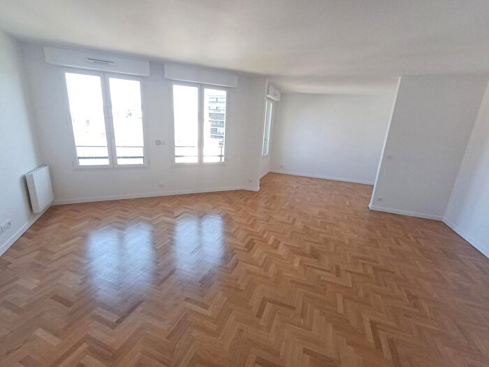 Versailles, Montreuil : Appartement 4 pièces à louer