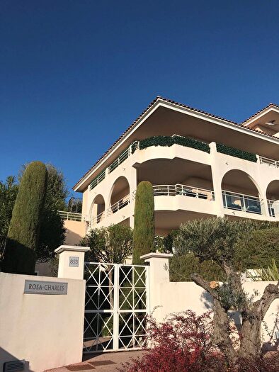 Appartement 2 pièces à Le Grimond-Plateaux Fleuris-Valliere, Saint-Laurent-du-Var, à louer