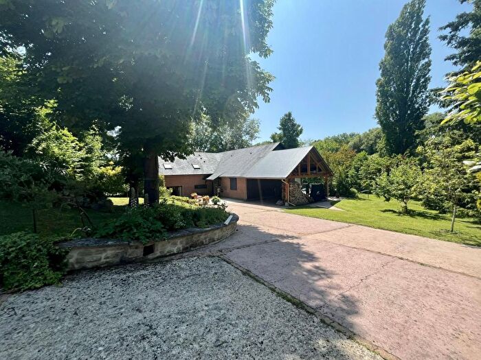Maison à vendre - Bagneaux-sur-Loing - 8 pièces - 6 chambres