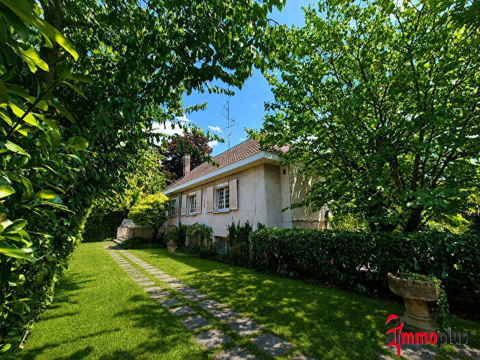 Maison 4 pièces à Saint-Louis, Centre-ville, à vendre
