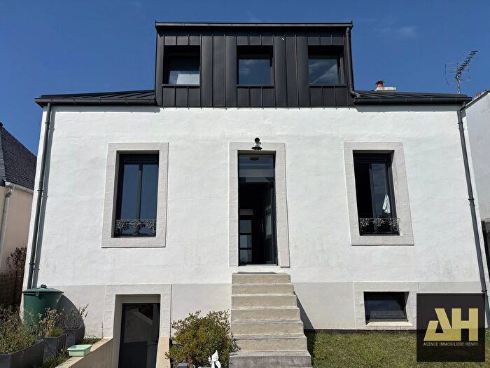 Maison 6 pièces à Le Relecq-Kerhuon, à louer