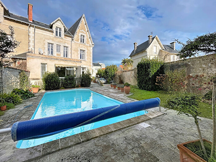 Maison à vendre - La Rochelle, La Genette - 8 pièces - 5 chambres