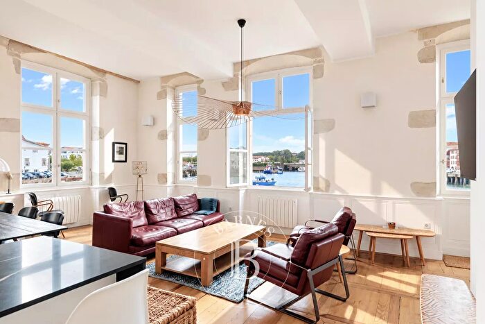Saint-Jean-de-Luz, Centre-ville - Appartement 4 pièces à vendre
