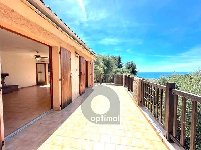 Menton, Haut Borrigo, Saint-Paul-Garavan, Vallée de Gorbio - Maison 4 pièces à vendre