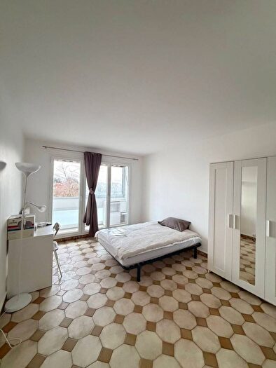 Appartement à louer - Abbaye, Créteil - 7 pièces - 5 chambres