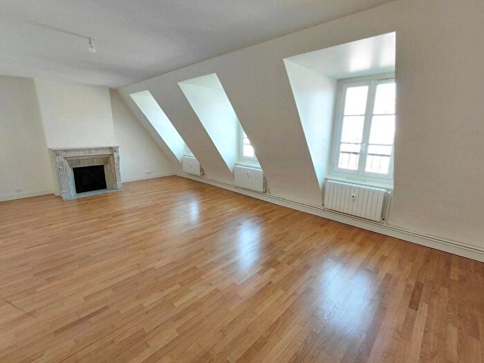 Appartement à louer - Porte Dauphine, Paris ème arrondissement - 4 pièces - 3 chambres