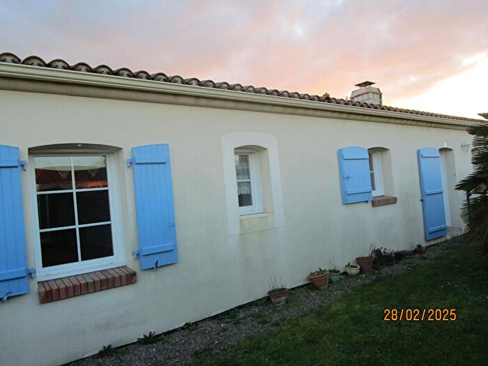 Maison à vendre - Angles - 4 pièces - 3 chambres