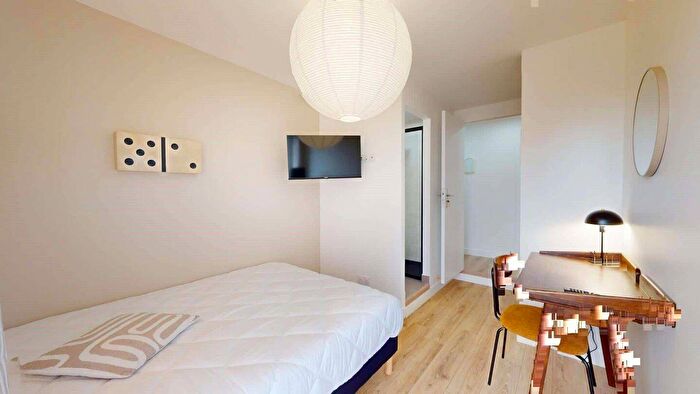 Appartement à louer - Brivazac, Pessac - 1 pièce