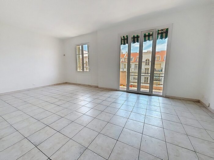 Nice, Promenade des Anglais, Rue de France - Appartement 2 pièces à vendre