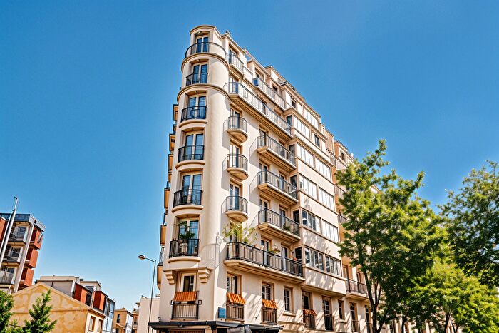 Appartement à vendre - Paris e , Gambetta - 3 pièces - 2 chambres