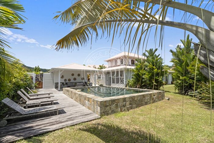 Maison à vendre - Le Vauclin - 7 pièces - 5 chambres