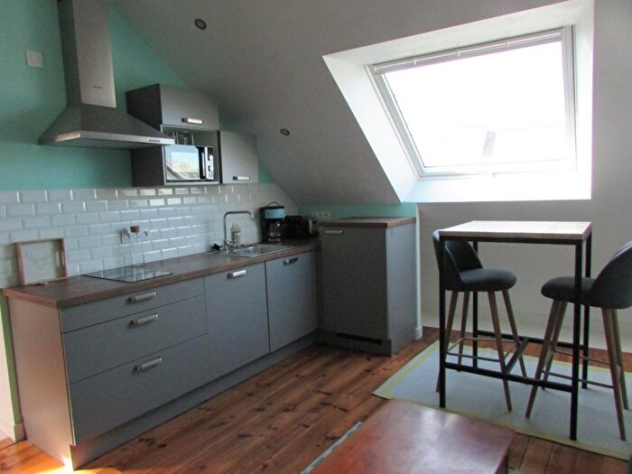 Appartement à louer - Concarneau, Centre-ville - 1 pièce