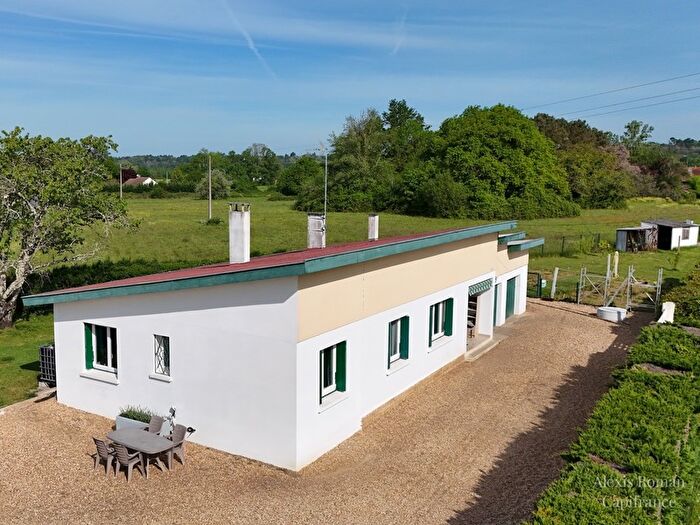 Maison 5 pièces à Montpon-Ménestérol, à vendre