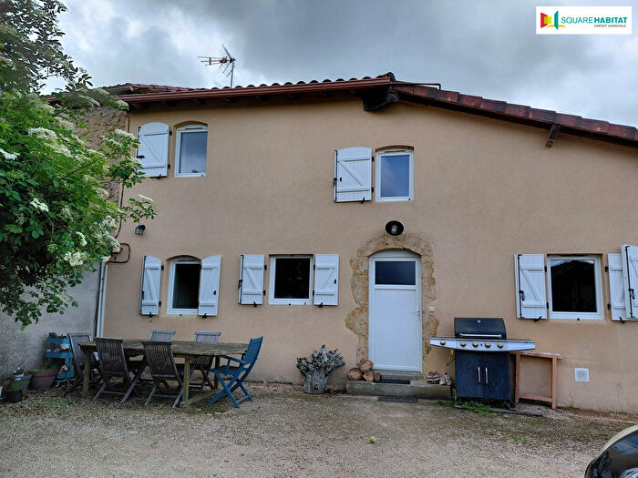 Bars : Appartement 6 pièces à louer